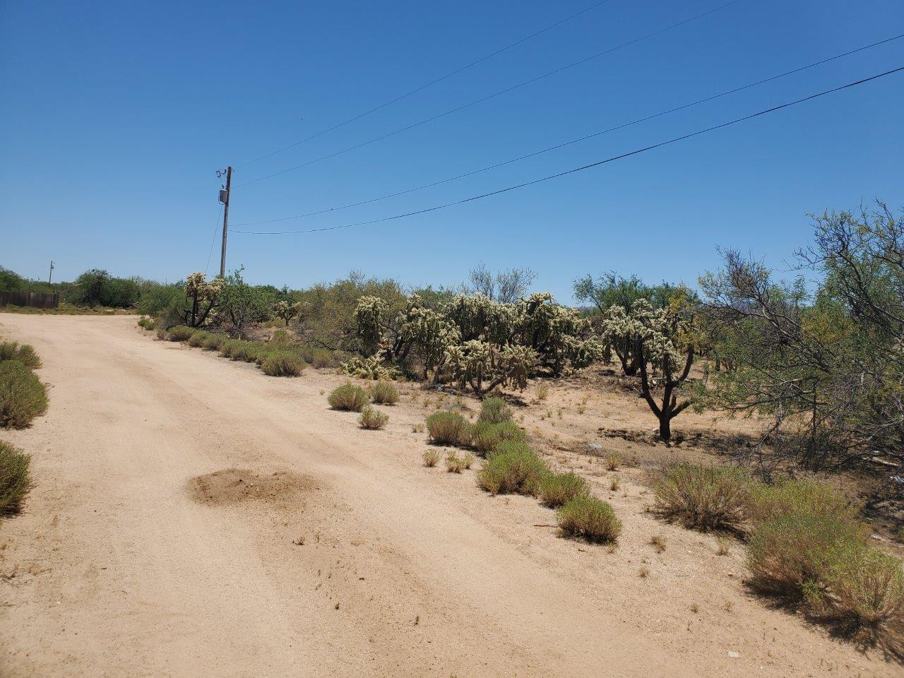 1.10 acre Horse Property with electric and water in Diamond Bell Ranch